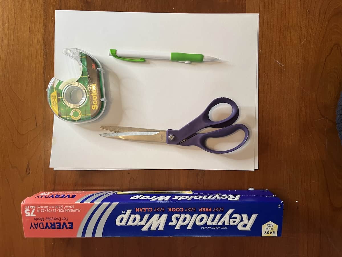 How to make a pinhole viewer for the solar eclipse - Charlotte On The Cheap